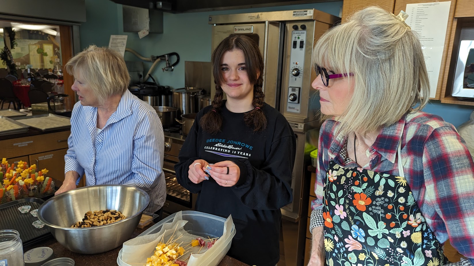 Christmas Tea Photos - Trinity Lutheran Church Bellingham Washington
