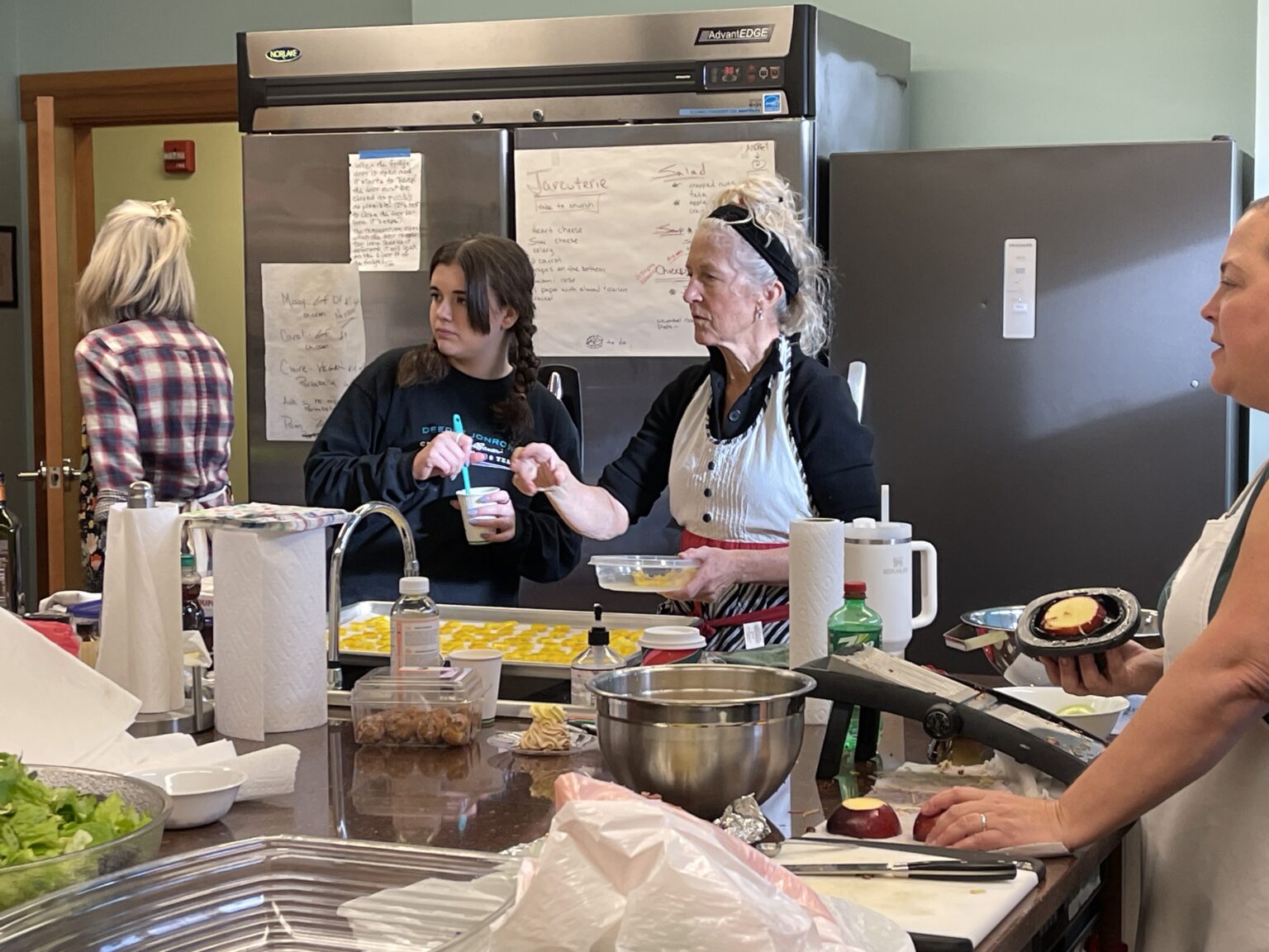 Christmas Tea Photos - Trinity Lutheran Church Bellingham Washington